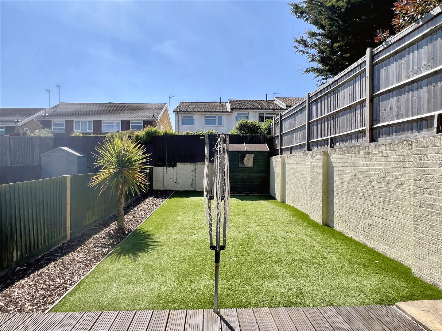 Property Details for Sandhurst Mews, Langney Rise, Eastbourne - Town ...